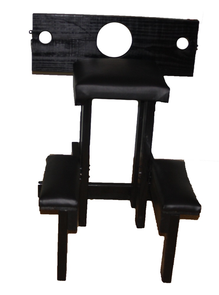 Plus size stockade bench, Robospanker.com